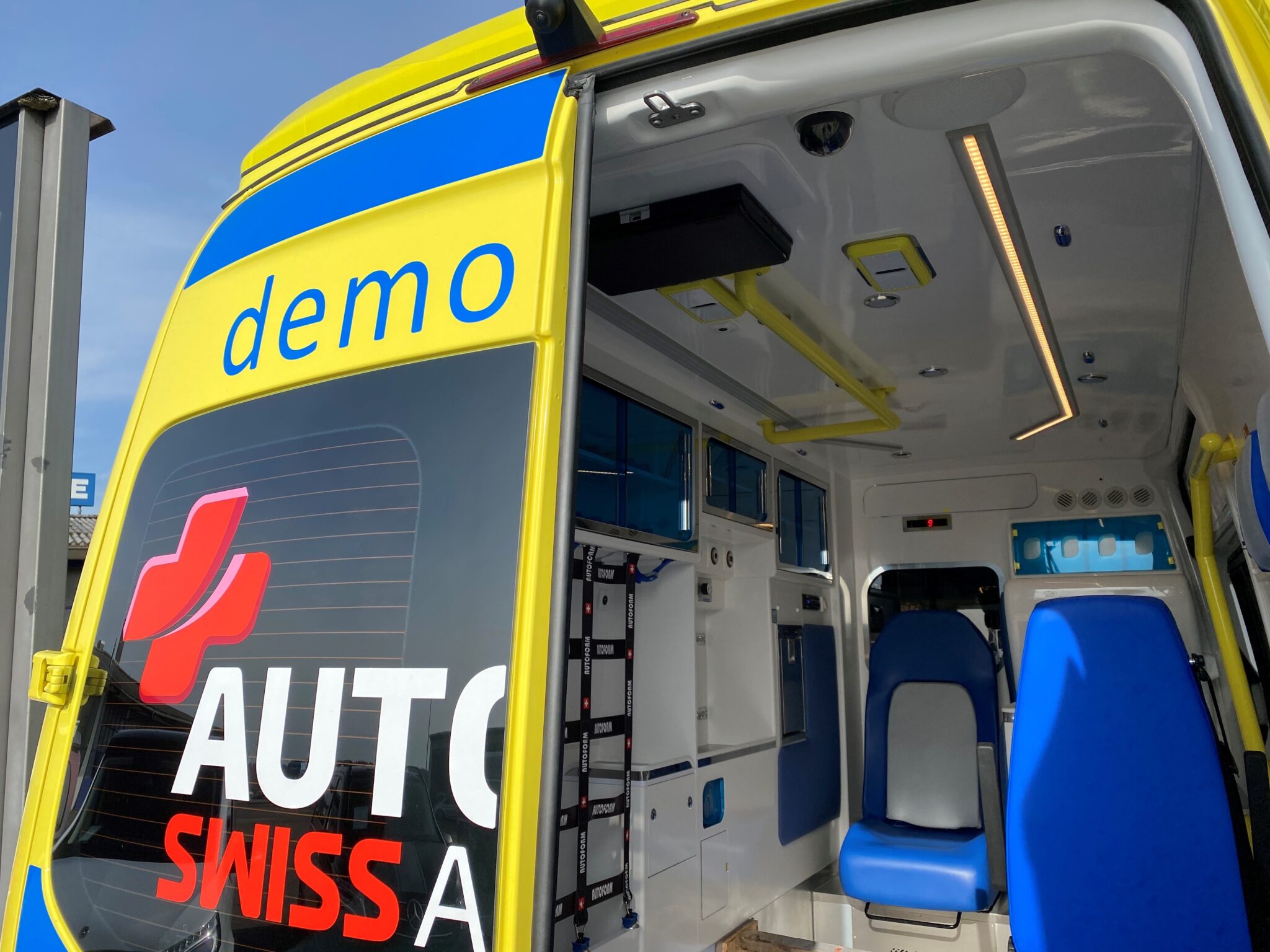 Autoform Swiss Ambulance – Lorenz Nutzfahrzeuge AG